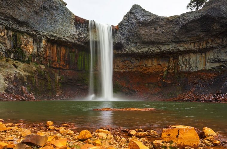 Salto del Agrio Neuquén Turismo Neuquen Guia de Turismo Argentina 🇦🇷